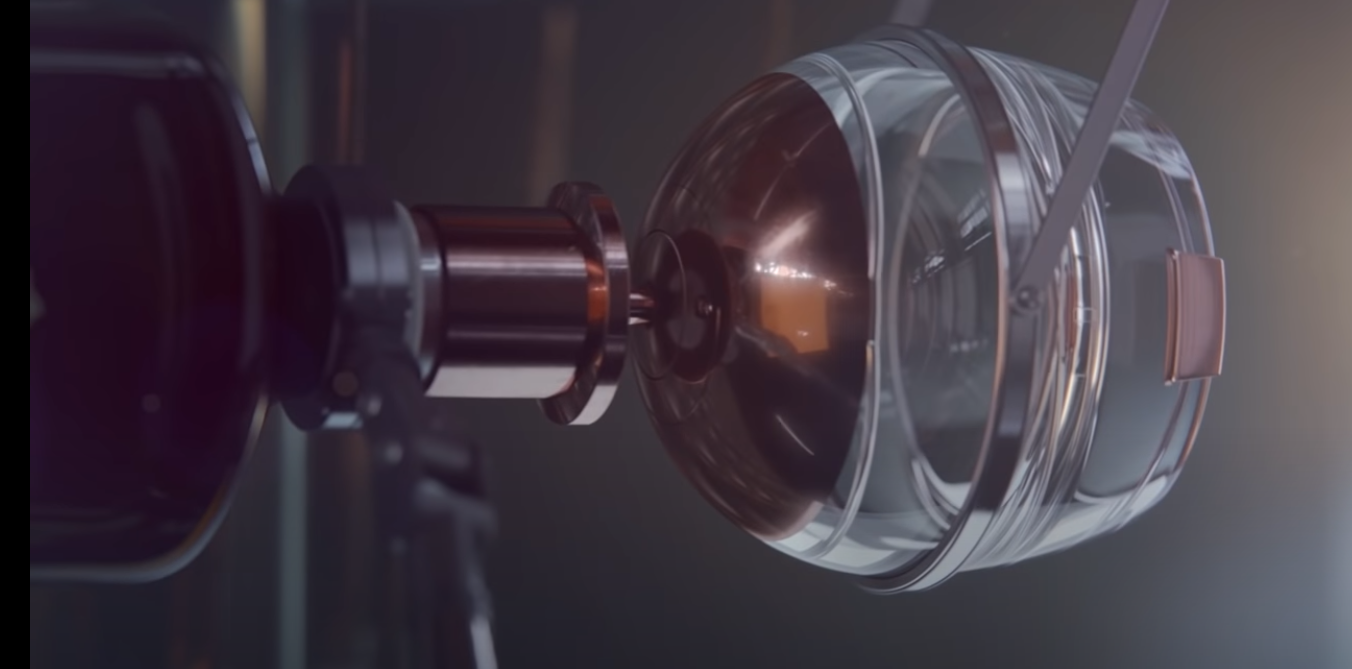 Introducing the Ballentine's Space Glass innovation.